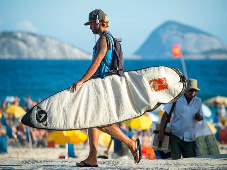 9 Tips to Pack Your Surfboard Bag Safely! (& How To Pack For Travel ...